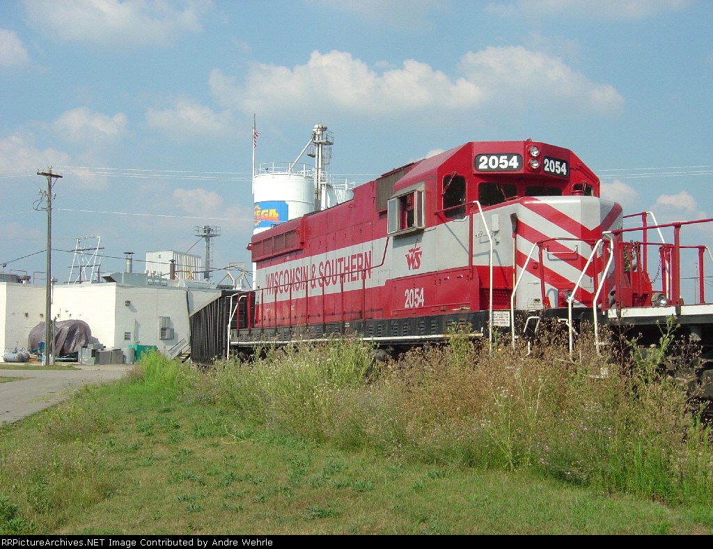 WSOR 2054 in the industrial park